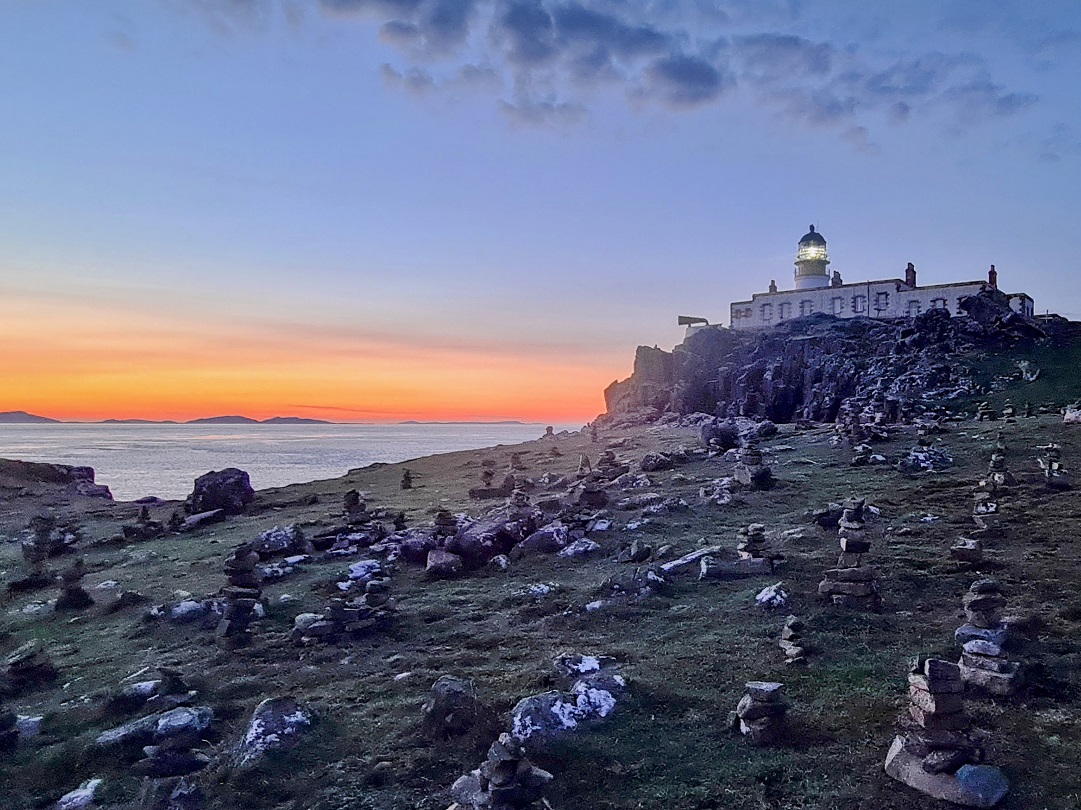 Neist Point Lighthouse sunset: the Isle of Skye's best sunset view